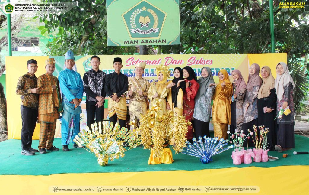 Gelar Karya P5-P2RA, MAN Asahan Praktekan Porsesi Nasi Hadap-Hadapan ...